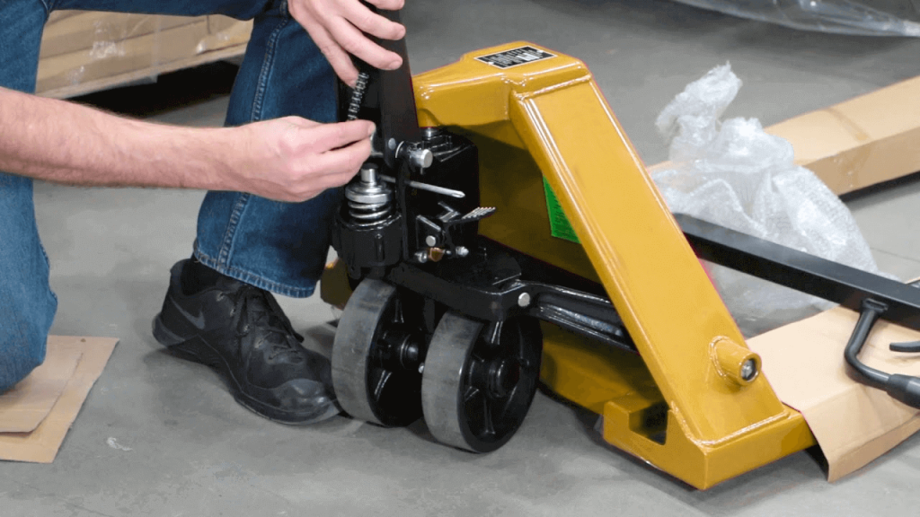 Pallet Jack Not Lifting? Here's How to Troubleshoot & Fix It